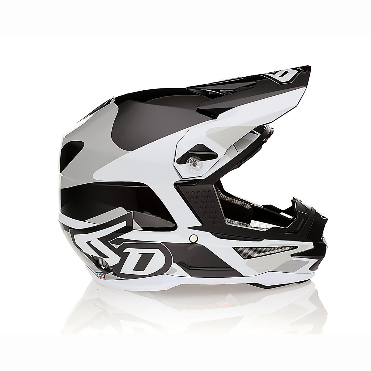 Description:The 6D ATR-1 off-road motorcycle helmet, a true game ...